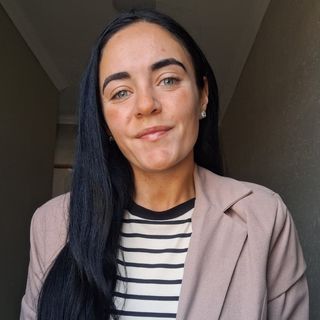 Krizelle L., 4 years of active teaching experience. | Learn with ...