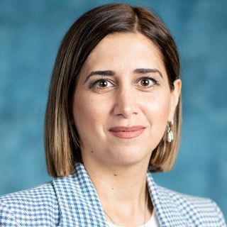 Anna B., Unlock the Beauty of English: Speak, Read, and Connect with ...