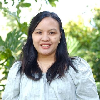 Desirie P., Learn Tagalog the best way with me! | Learn with Tagalog Tutors