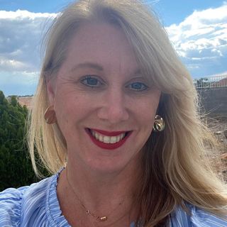 Kate M., Native English teacher wants to talk with you! | Learn with ...
