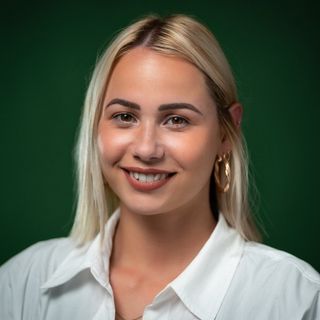 Mélanie R., Professeure de français - cours fun et ludiques ...